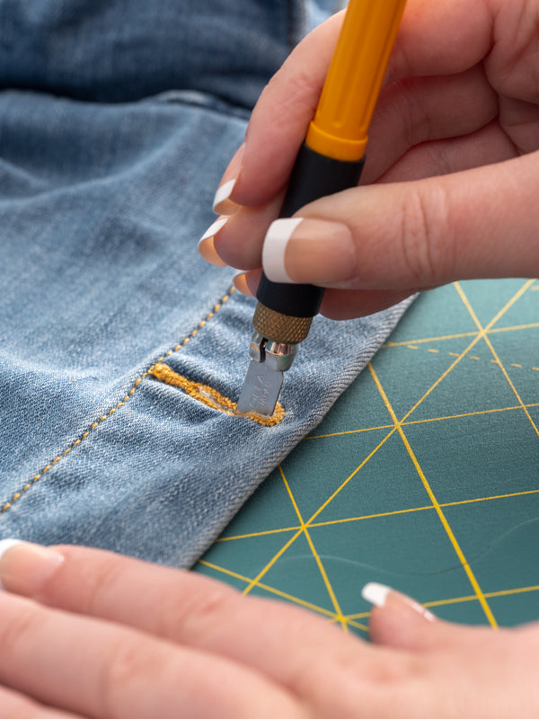 OLFA AK-4 Cushion Grip Designer Precision Art Knife – OLFA.com