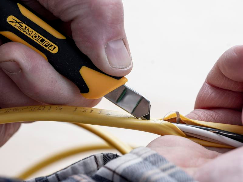 OLFA 9mm XA-1 Fiberglass Precision Knife – OLFA.com